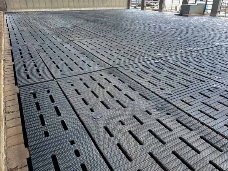 Premier Slat Rubber Flooring - Agri-Comfort